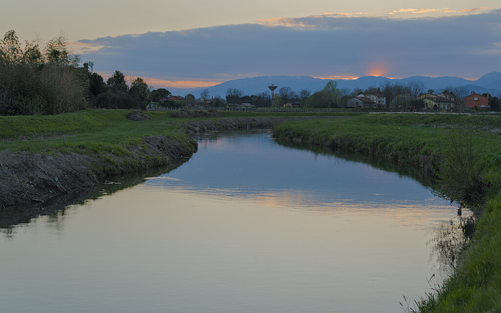 Sunset on the river - Play Raw - discuss.pixls.us