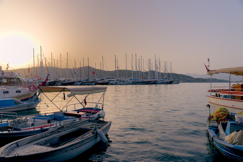 Sunset at the harbour - Play Raw - discuss.pixls.us