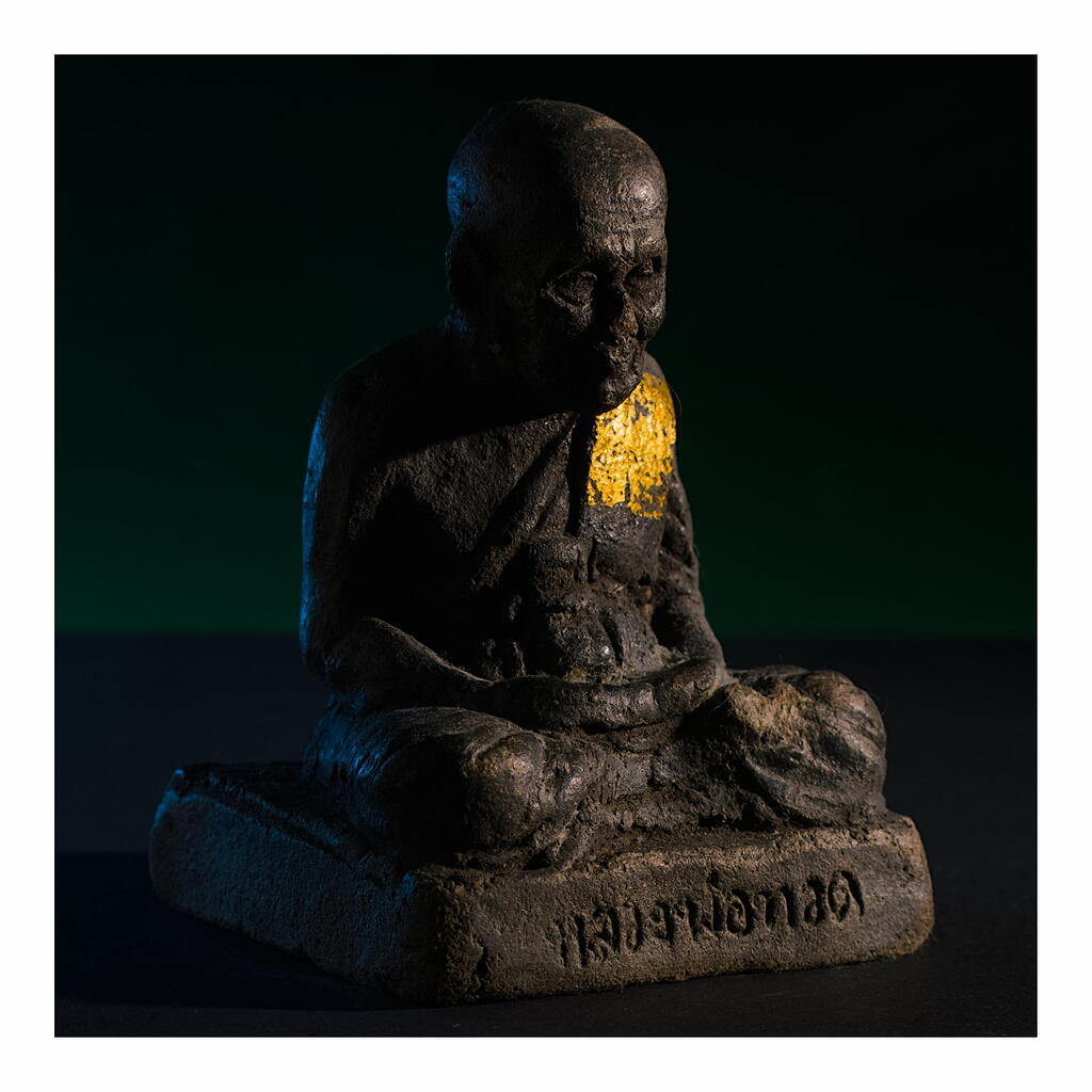 Stone Monk from Thailand - Play Raw - discuss.pixls.us